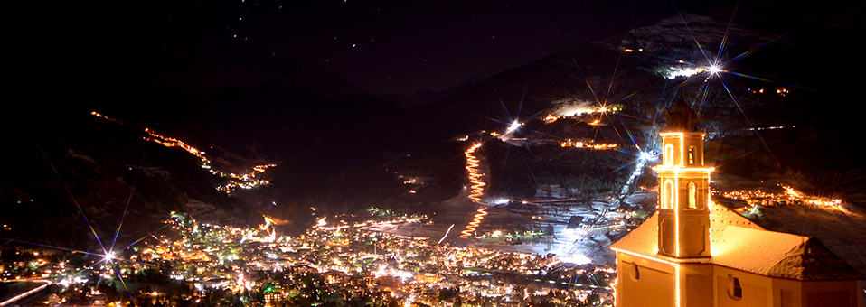 Torchlight parade and fireworks: it's New Year's Eve in Bormio!